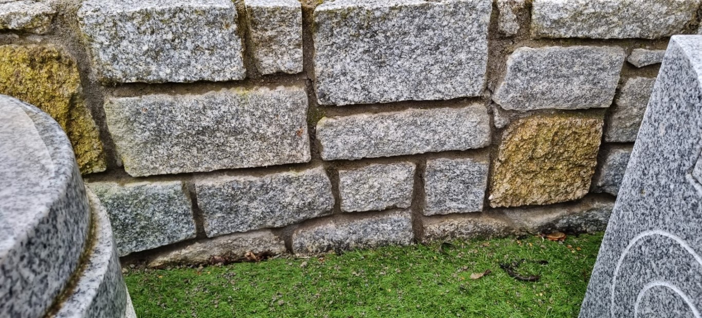 Granite Mix Building Stone - Brown Bros Concrete