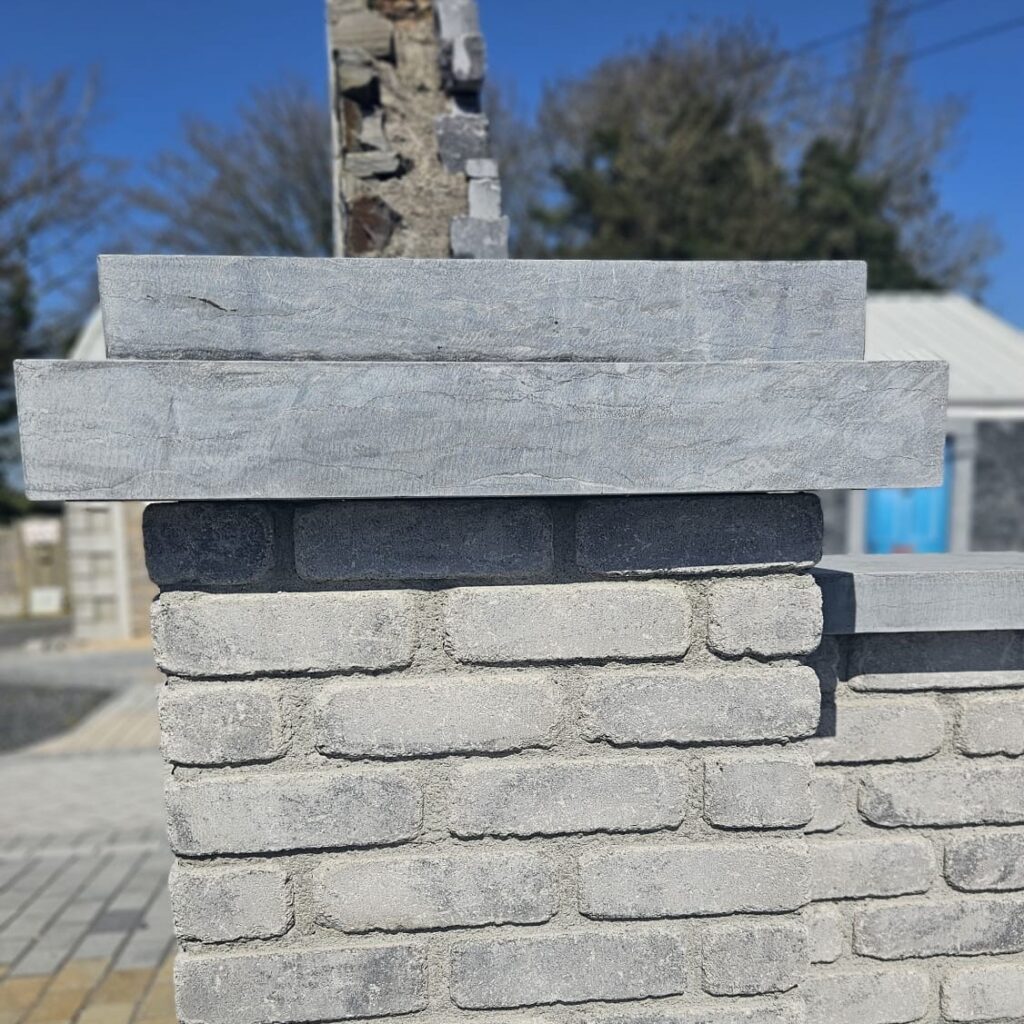 Limestone Flat Pier Caps - Browne Bros Concrete